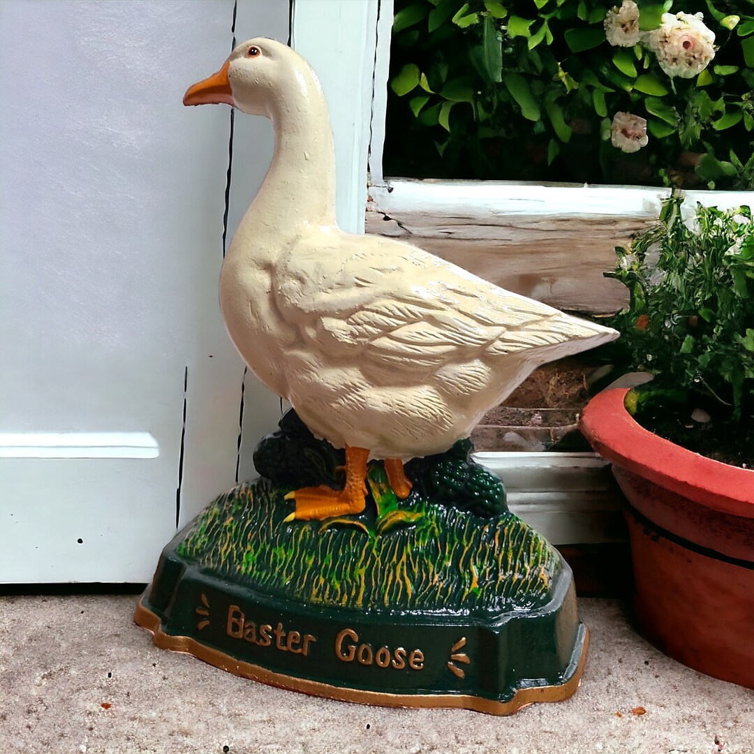 Vintage Large Painted Cast Iron Metal White EASTER GOOSE Doorstop 6 ...