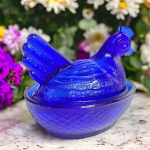 Vintage Small Cobalt Blue Glass Nesting Hen Chicken on Nest Basket ...