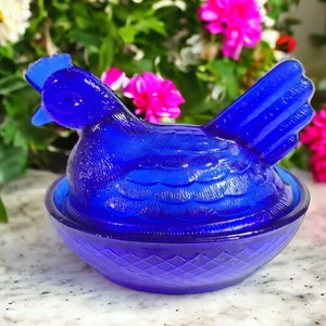 Vintage Small Cobalt Blue Glass Nesting Hen Chicken on Nest Basket ...