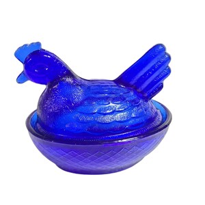 Vintage Small Cobalt Blue Glass Nesting Hen Chicken on Nest Basket ...