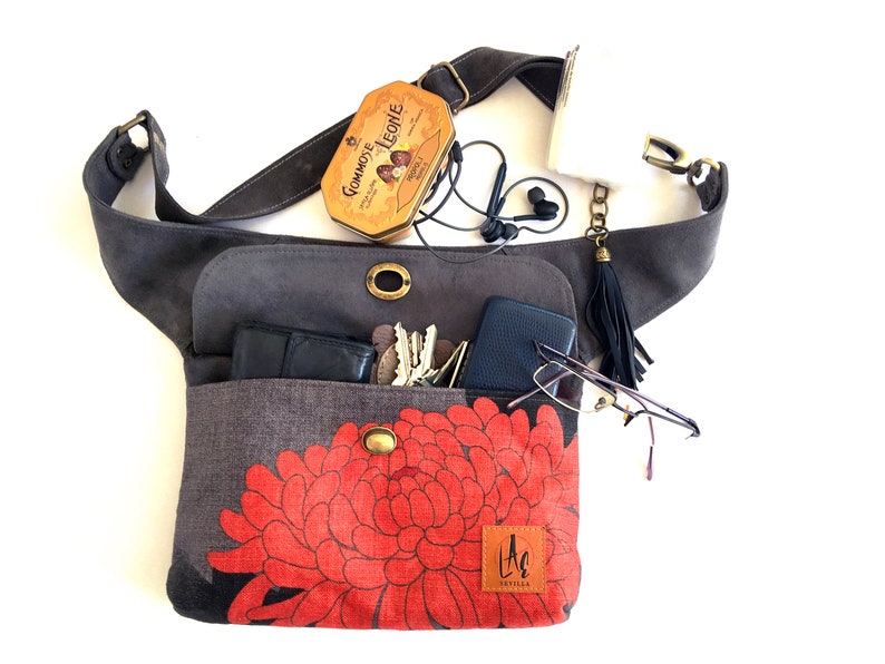 Fanny pack japanese linen fabric Red flowers waist bag Gray | Etsy