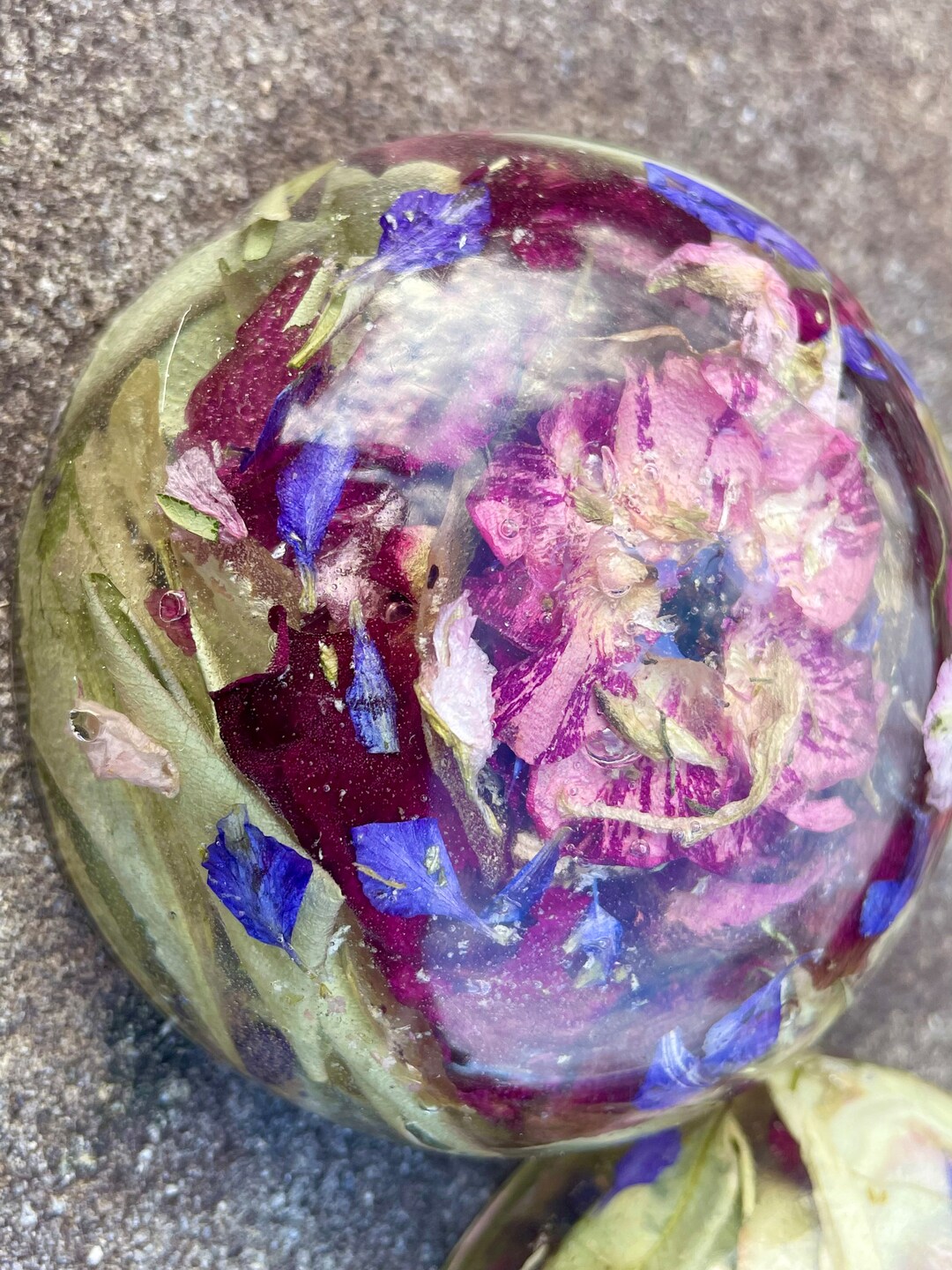 Dome Paperweight Made With Flowers - Etsy
