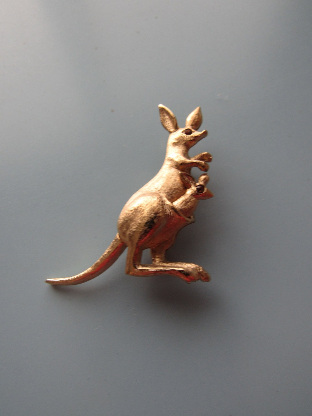 Vintage Avon Kangaroo Pin in Original Box 1975 New Old Stock Free ...