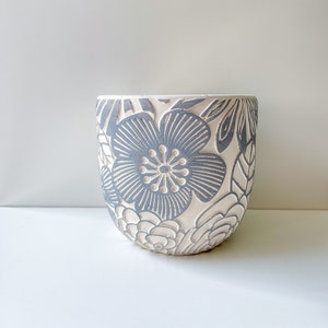 Large Gray Pot With Floral Design, Embossed Pot, 5 Pot, Flower Pot, 3D ...