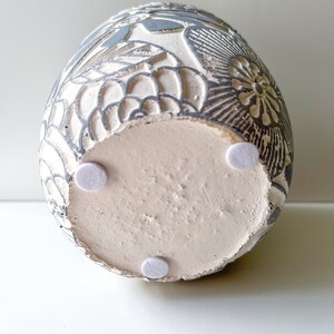 Large Gray Pot With Floral Design, Embossed Pot, 5 Pot, Flower Pot, 3D ...
