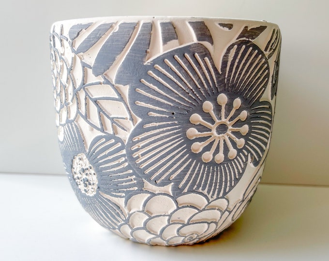 Large Gray Pot With Floral Design, Embossed Pot, 5” Pot, Flower Pot, 3D ...