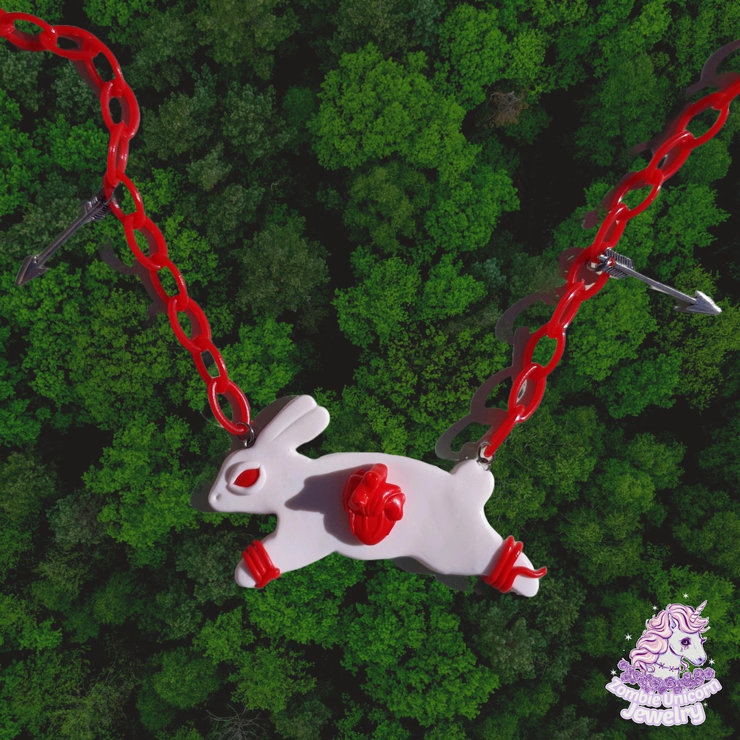 The Hunt Necklace / TMA / the Magnus Archives - Etsy