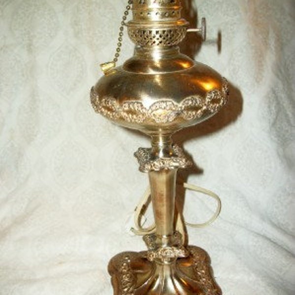 Antique Oil Lamp - Etsy