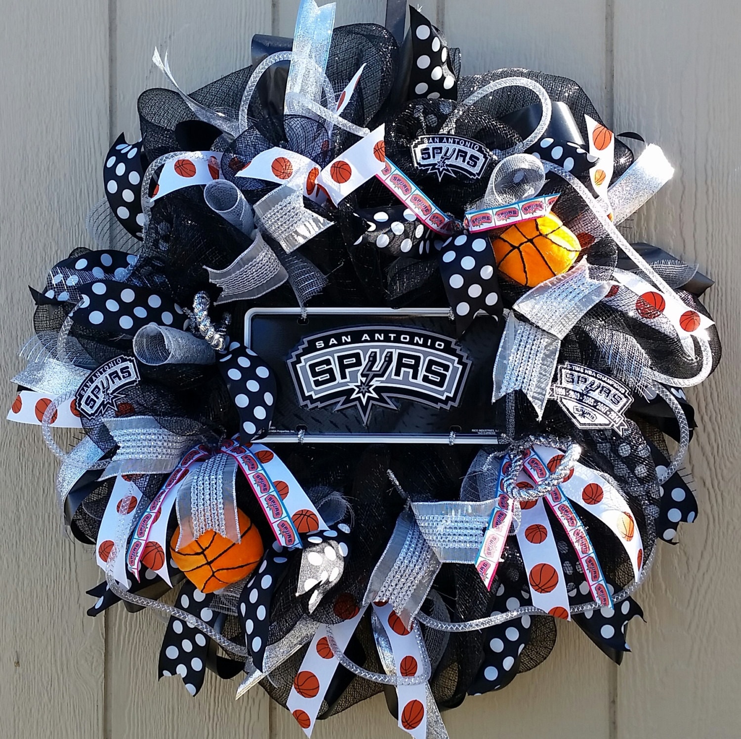 San Antonio Spurs Wreath Fans Only!! Spurs Wreath Home Office Decor ...