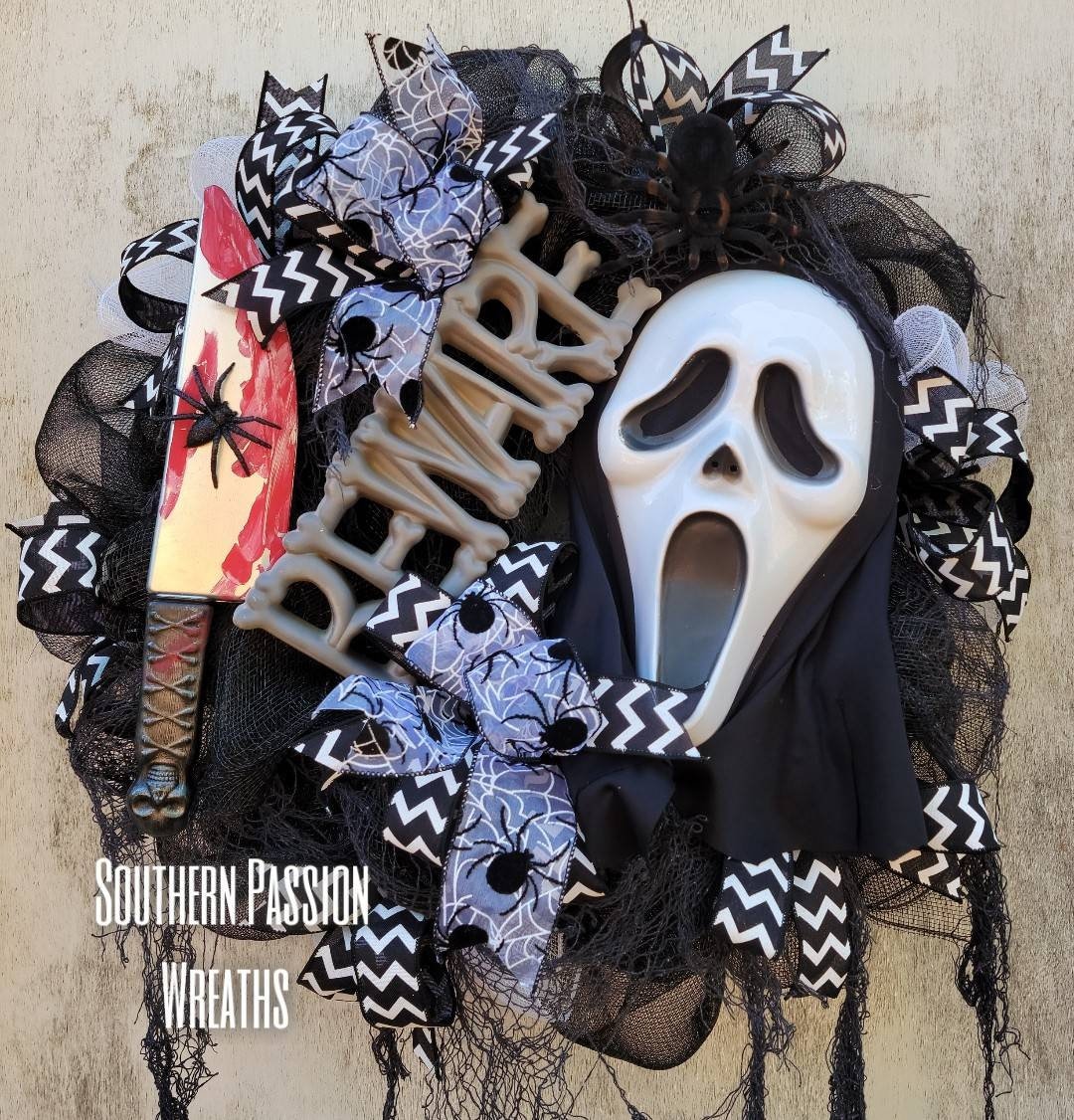 Scream Halloween Wreath Halloween Beware Wreath Scream Mask Etsy scream-halloween-wreath-halloween-beware-wreath-scream-mask-etsy