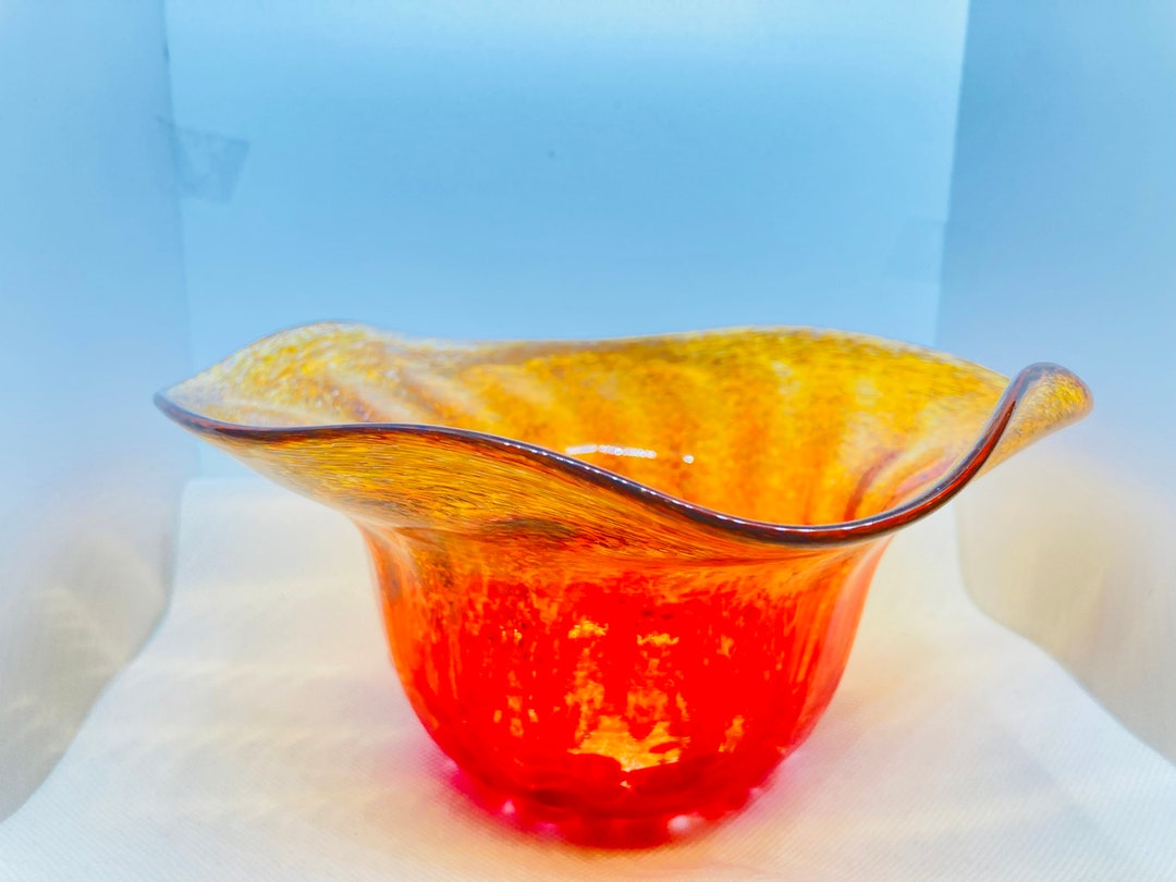 Hand Blown Color Fade Glass Wavy Bowl - Etsy