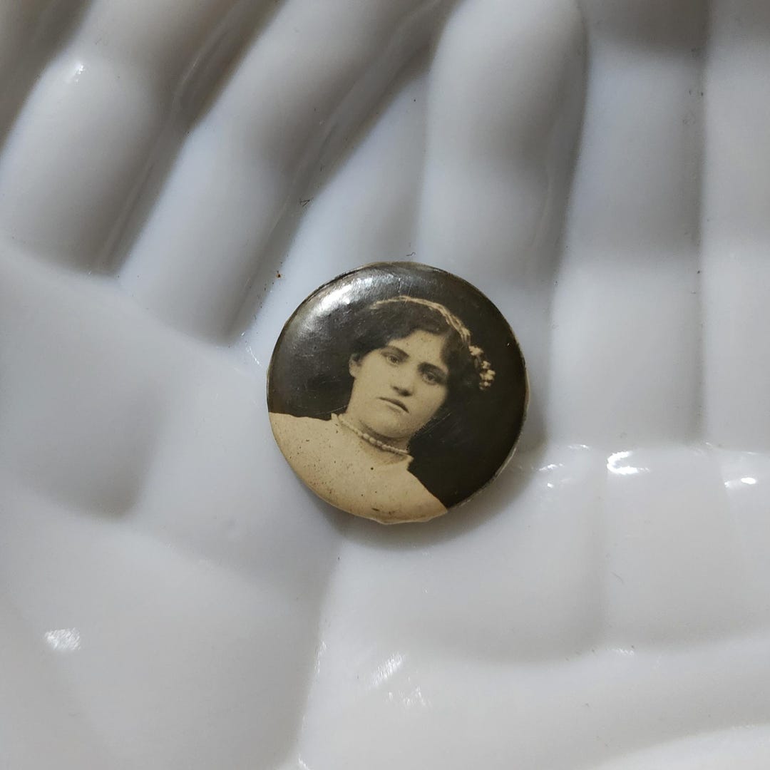 Victorian Era Mourning PHOTO Pin Button of a Young Lady. Pretty! - Etsy