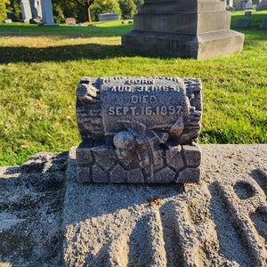 3D Printed Grave Marker! A Duplicate of a Real Life Headstone Shaped ...