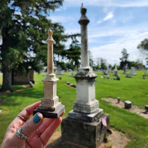 3D Printed Replica Grave Marker Headstone. Hand! Finger Pointing to ...