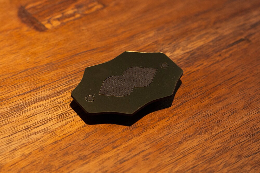 Farscape Communication Badge Moya John Crichton Aeryn Sun D’argo Chiana ...