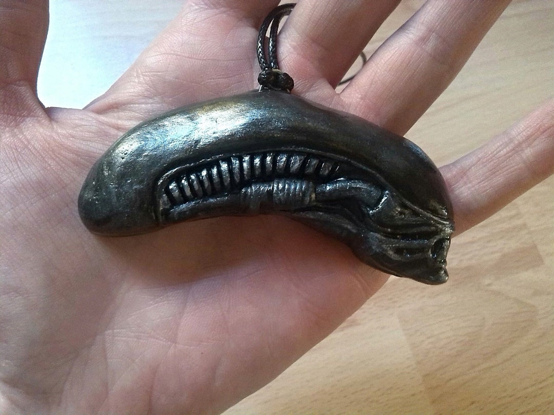 OOAK Alien Necklace, Xenomorph, Pendant, Handmade, Sci-i, Unique, Giger ...