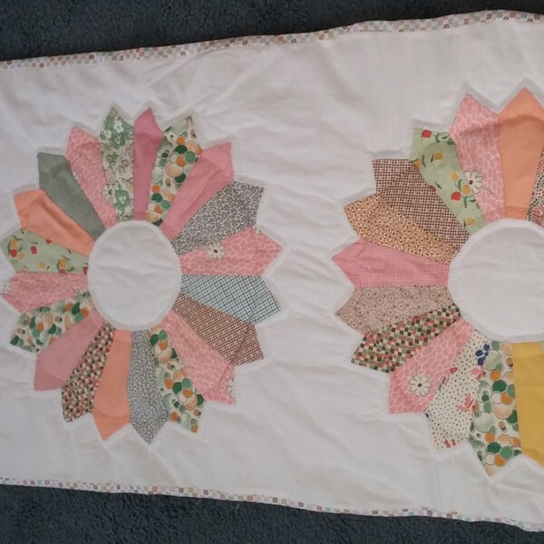 Dresden Plate Table Runner Pattern - Etsy