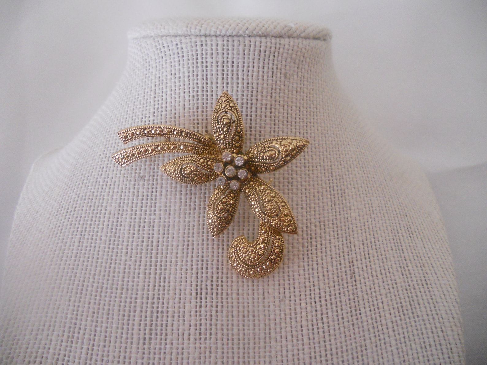 Large 2.5 Inches Gold Metal Flower Brooch With Rhinestones. - Etsy