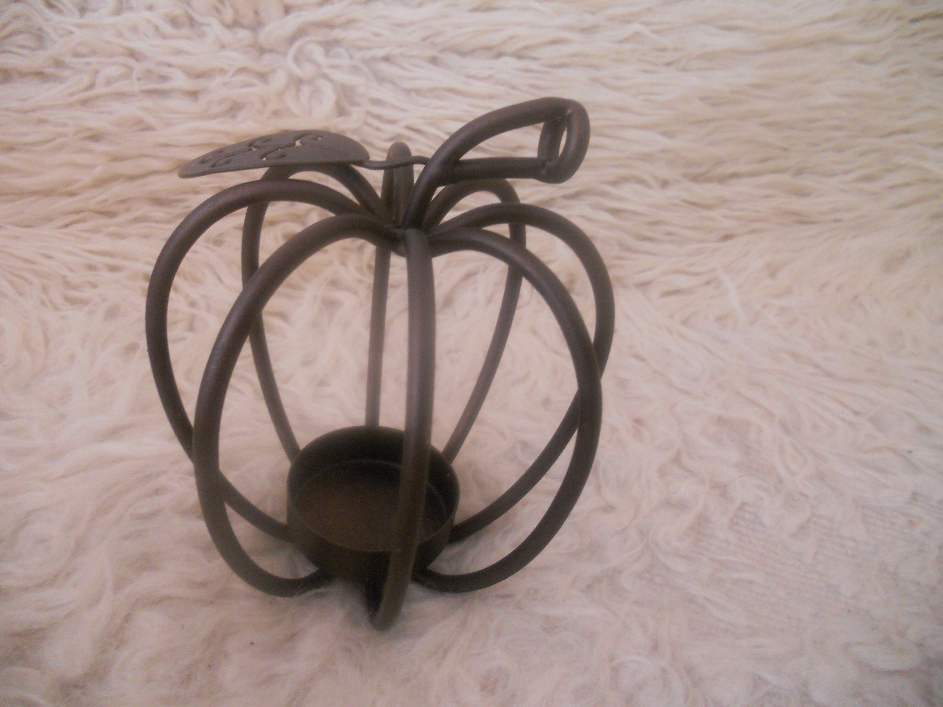 Vintage Metal Wire Apple Tealight Candle Holder. Cast Iron Apple Candle ...
