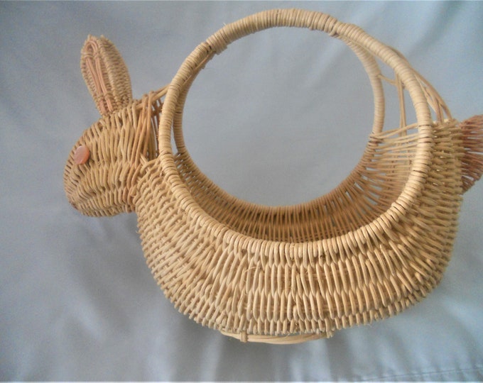 Vintage Wicker Easter Bunny Basket. Woven Rabbit Basket. Home Decor. - Etsy