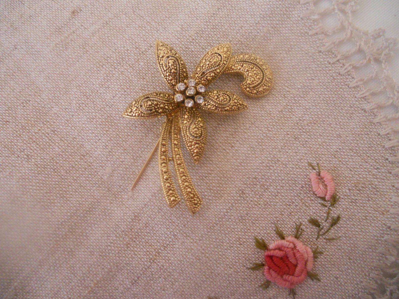 Large 2.5 Inches Gold Metal Flower Brooch With Rhinestones. - Etsy