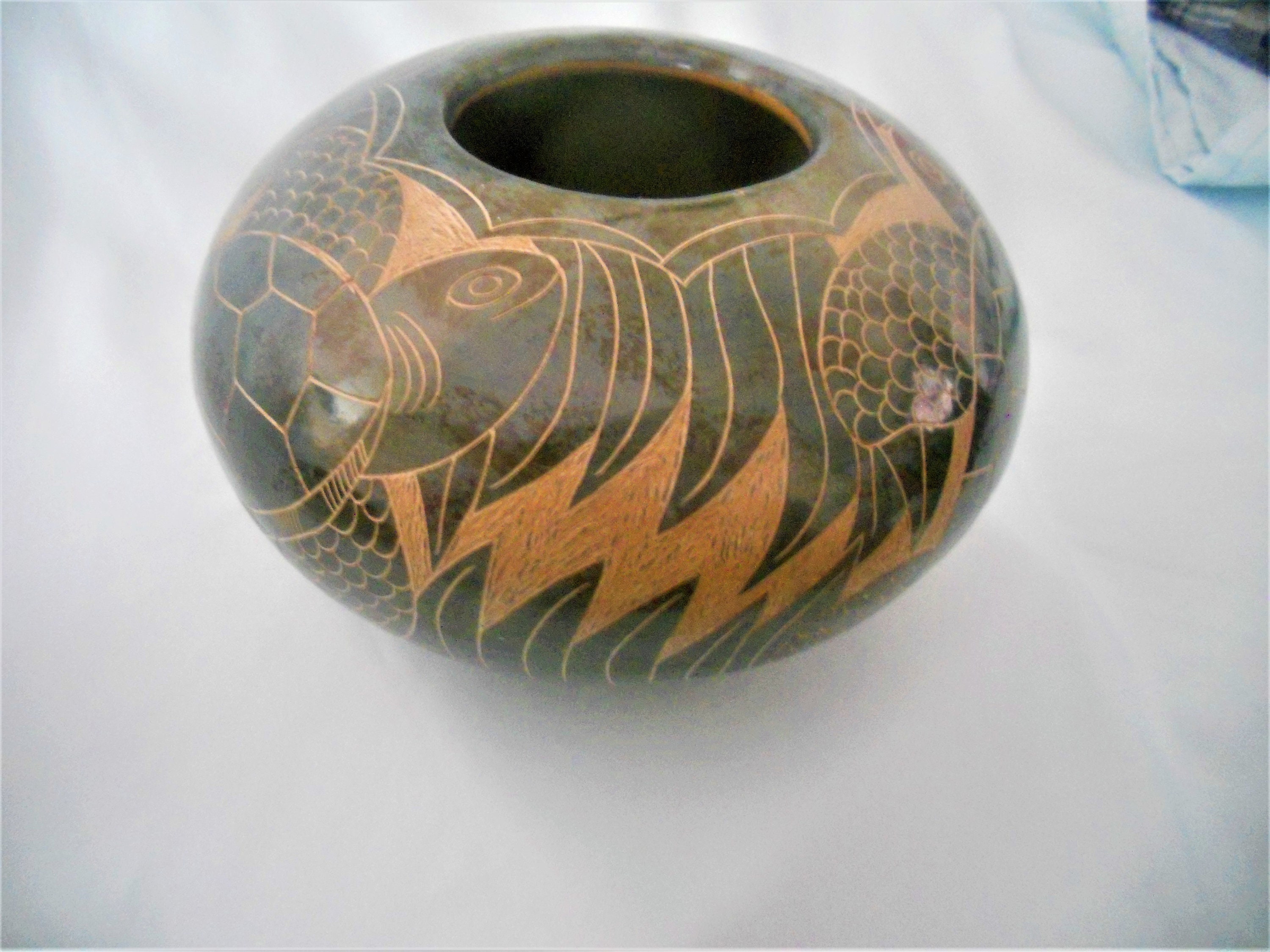 Vintage Sgraffito Pot Native American Style. Collectible Green Ceramic ...