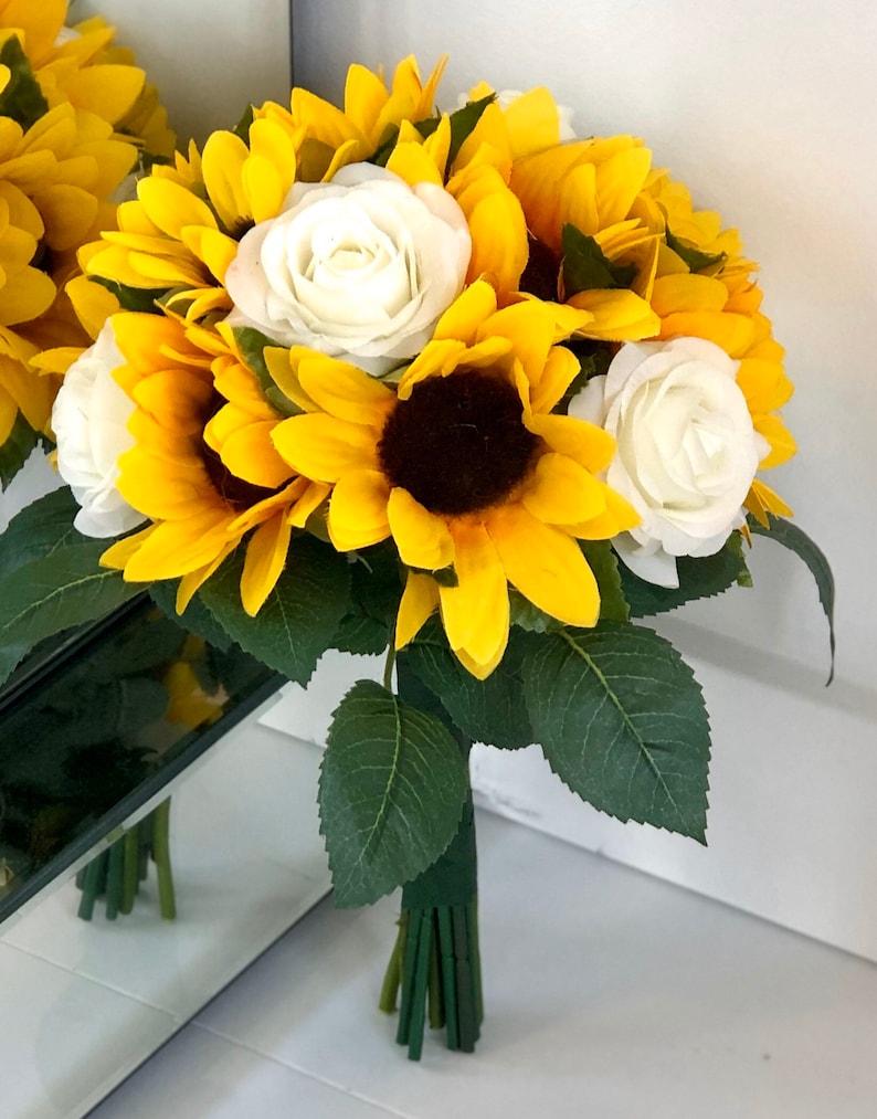 Customize Package. Sunflower Bouquet Sunflower and White Rose - Etsy