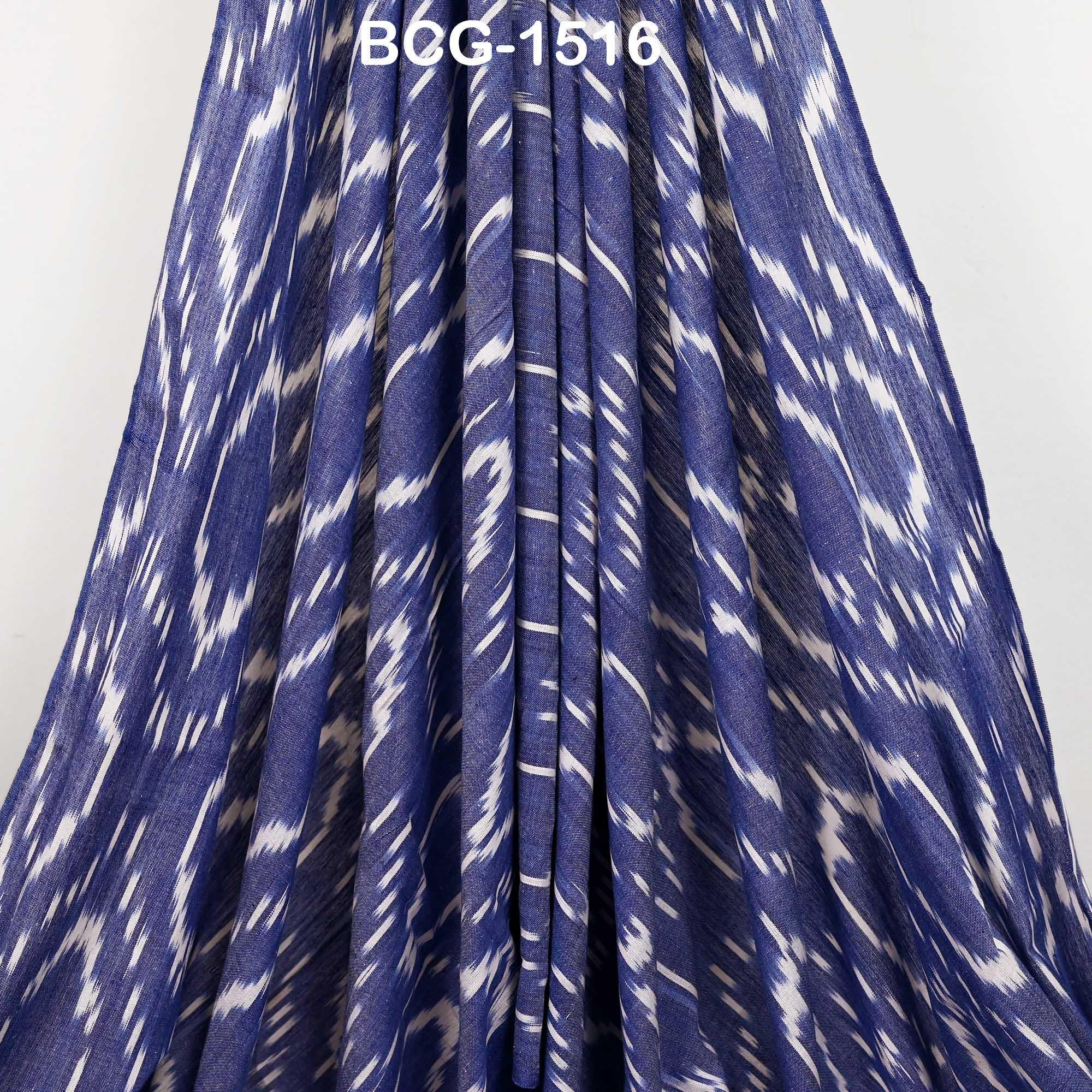 Ikat Cotton Fabric Hand Loom Ikat Pattern in Blue and White Color ...