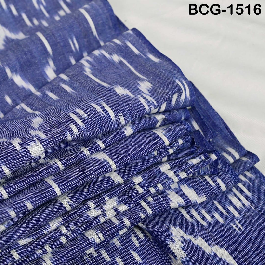 Ikat Cotton Fabric Hand Loom Ikat Pattern in Blue and White Color ...