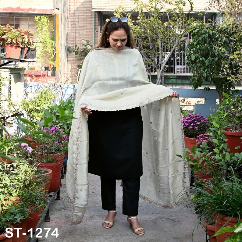 Tissue Organza Stole With Scalloped Border Gold | Zari Embroidered ...