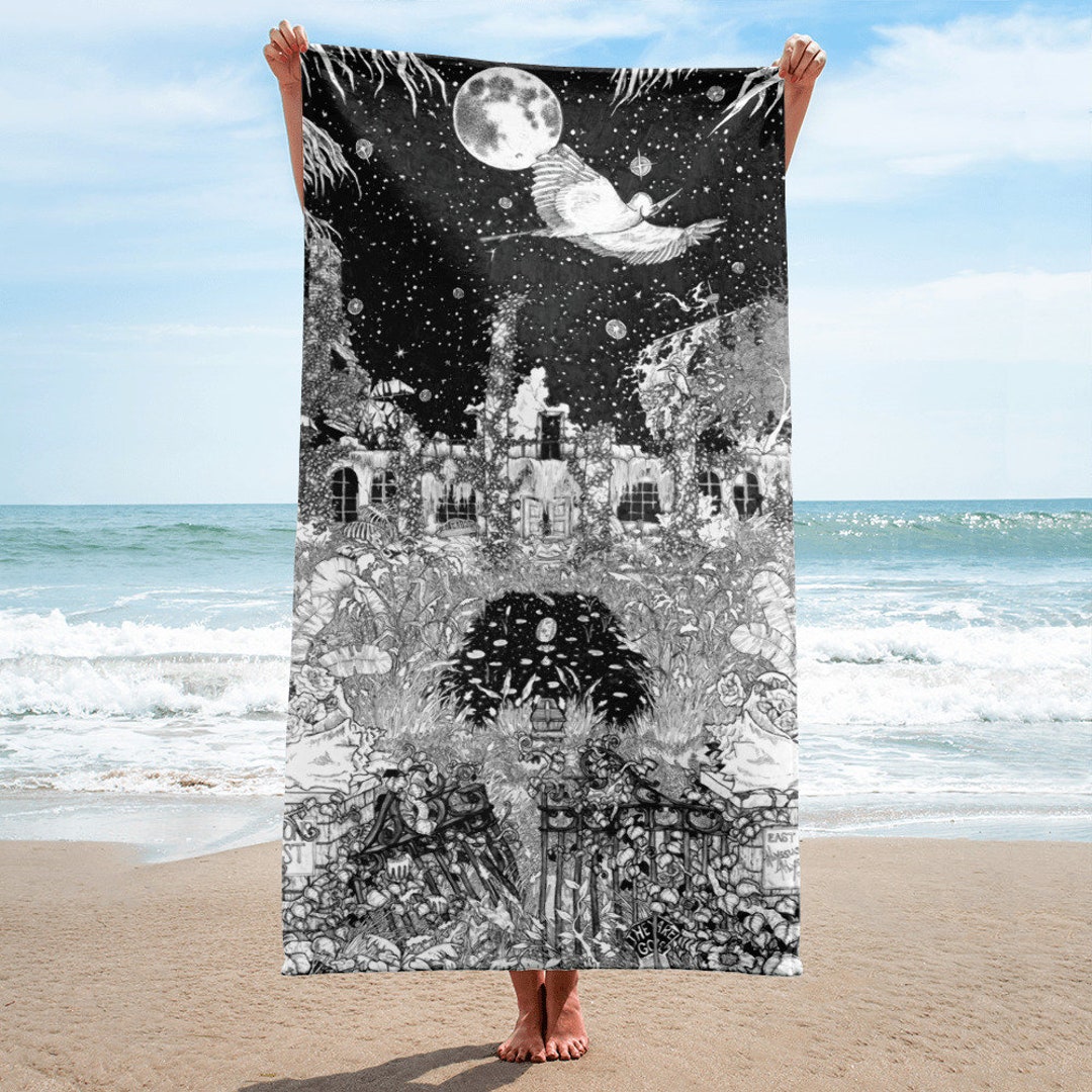 Duma Key Towel, Pen Ink Illustration of Stephen King's Bestseller ...