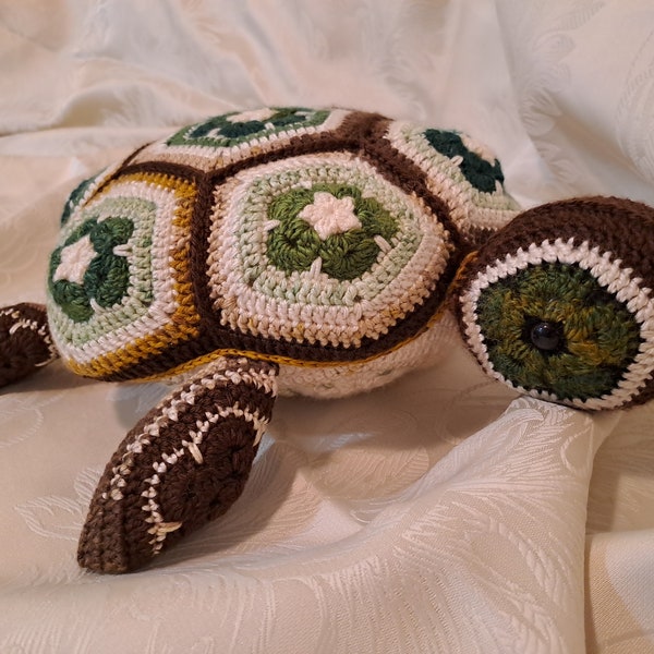 African Flower Crochet Turtle - Etsy