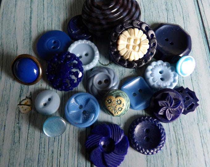 20 Blue Vintage Buttons A Crazy Quilting or Sewing Embellishment #2 - Etsy