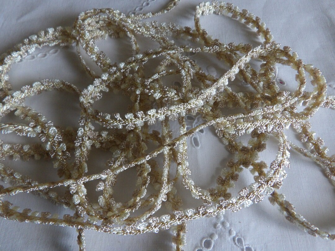 1 Yard Stunning Rococo Ribbon Trim 1/4" Wide Beige and White - Etsy