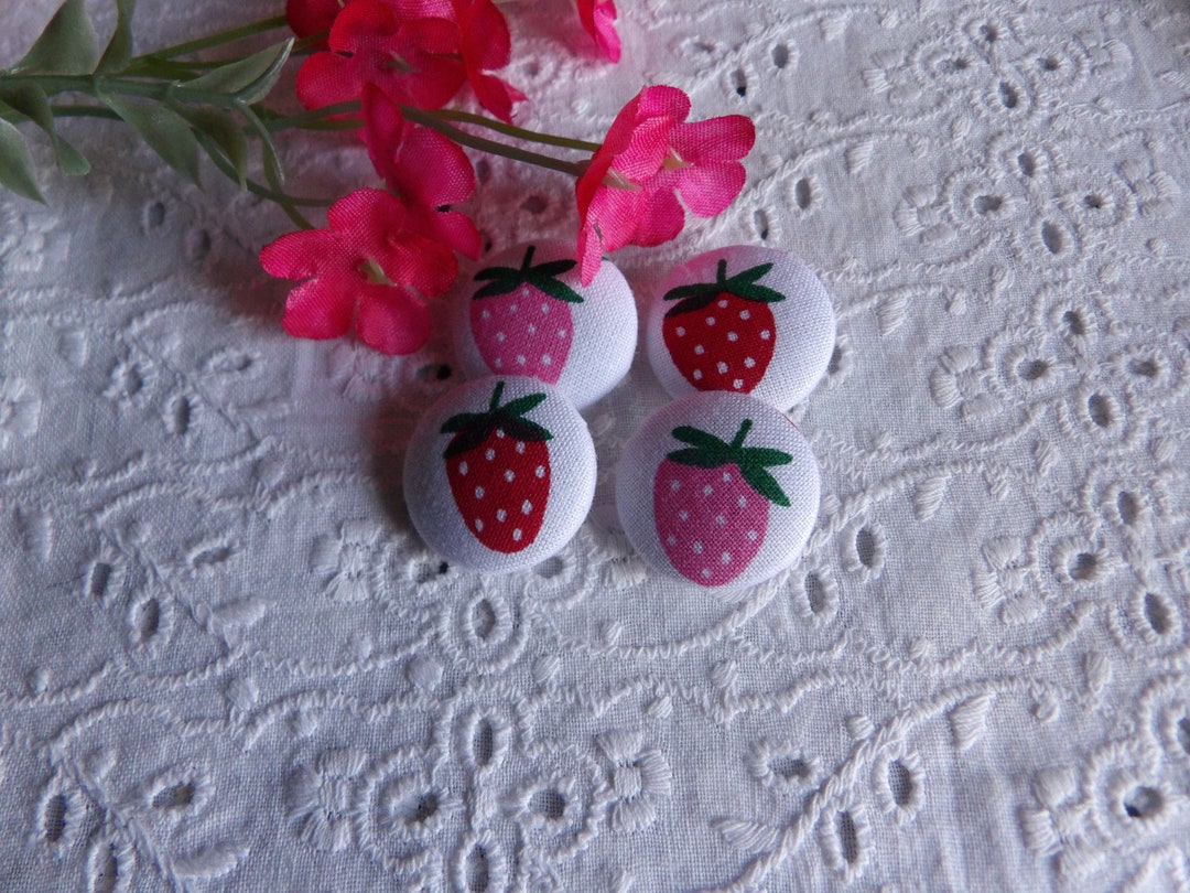 4 Fabric Covered Strawberry Buttons 7/8 Inches - Etsy