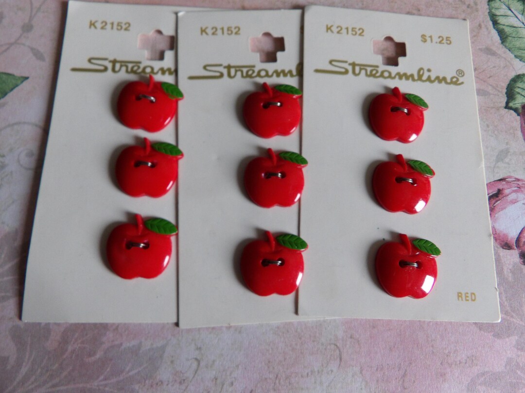 9 New Vintage Streamline Buttons Red Apples 1/2" - Etsy