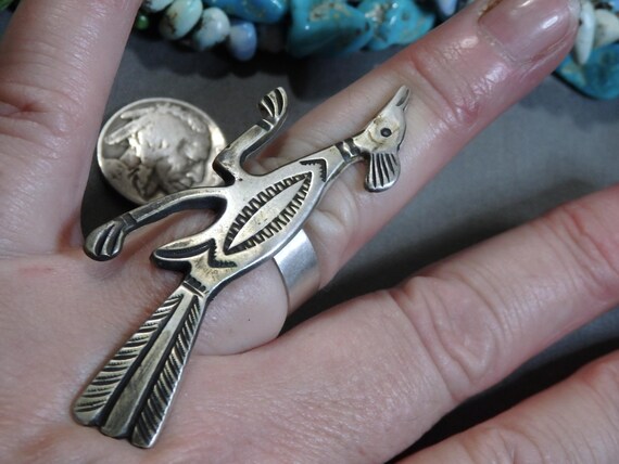 Native American Cast Sterling Silver ROAD RUNNER RING… - Gem
