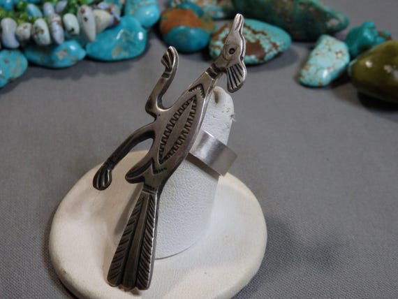 Native American Cast Sterling Silver ROAD RUNNER RING… - Gem
