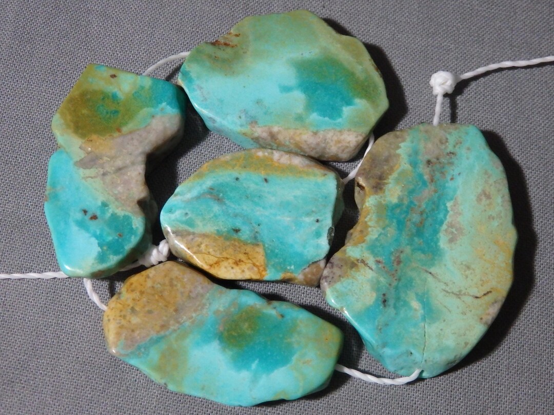 Arizona KINGMAN TURQUOISE 30-44mm Polished Drilled SLABS 7" Strand 44g ...