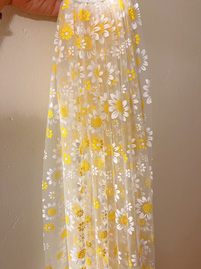 SUNFLOWER & DAISY: Bridal Veil Floral Bridal Veil, Colorful, Summer ...