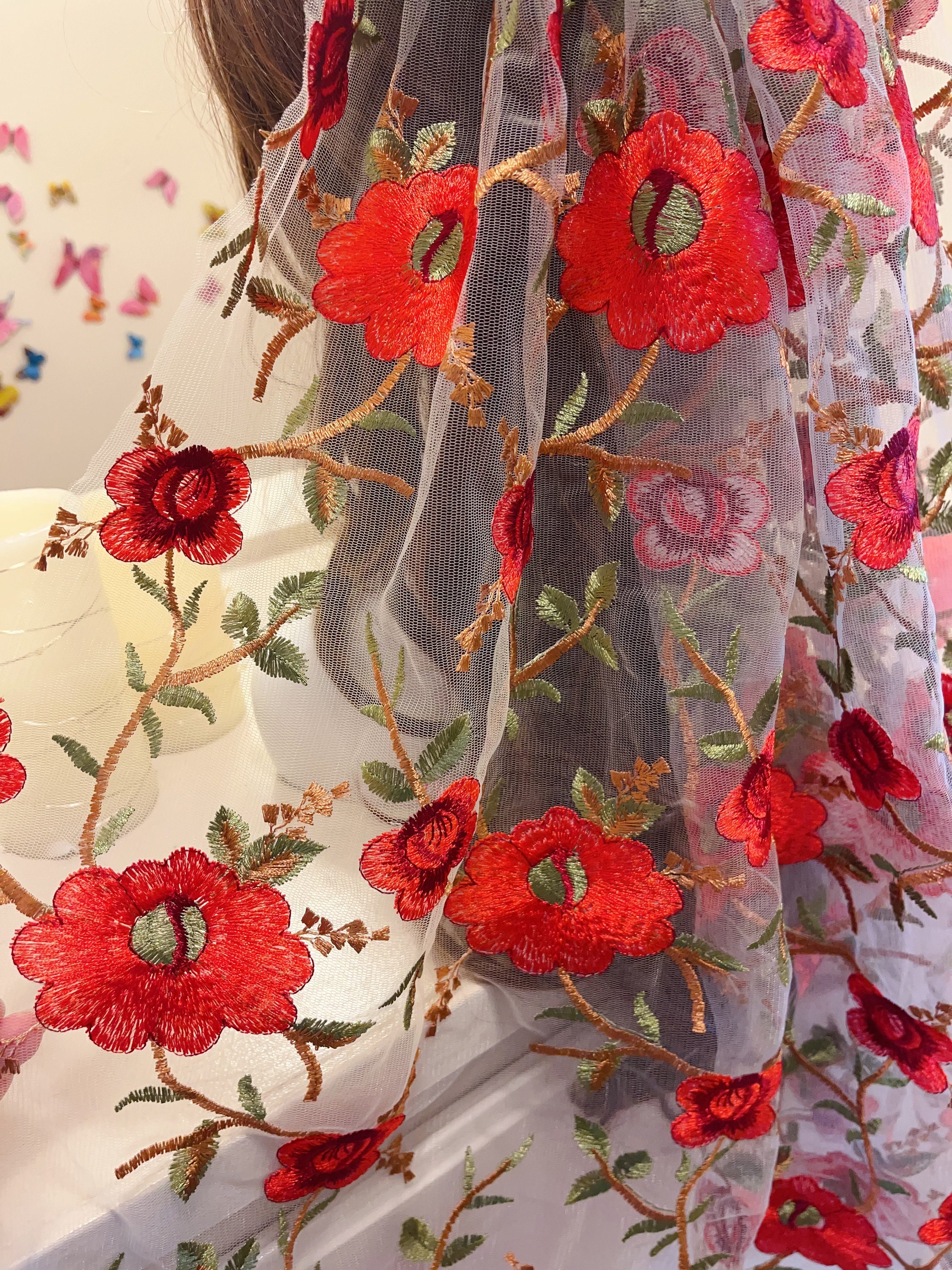 Embroidered Red Rose Wedding Veil: Floral Garden Bridal Veil (55cm) - Etsy
