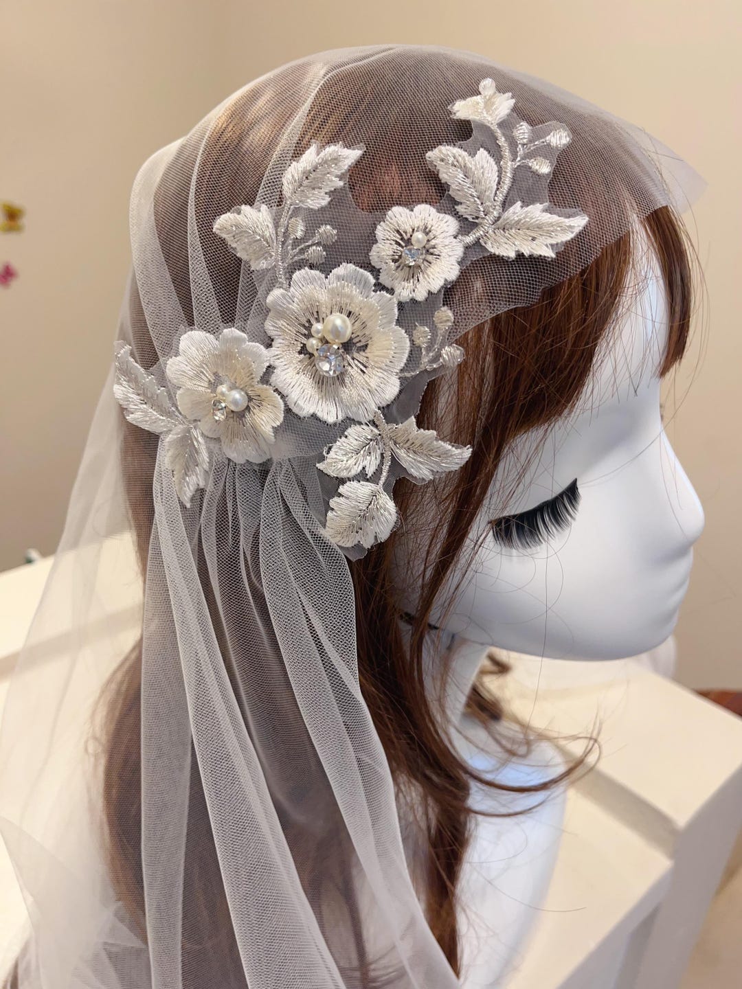 Bridal Lace Vintage Juliet Cap Wedding Veil White Floral Wedding Hair ...
