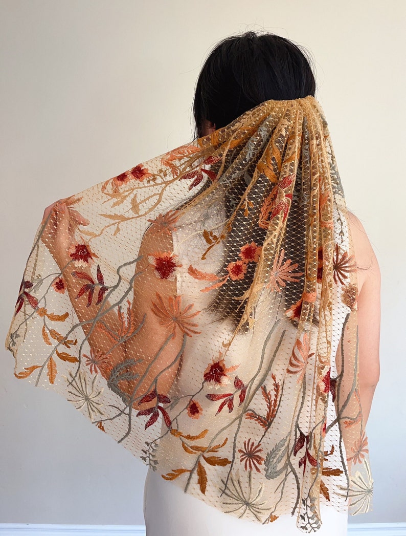 Shorty Golden Autumn Veil, Elbow Length, Embroidered Flower Veil, Rust ...