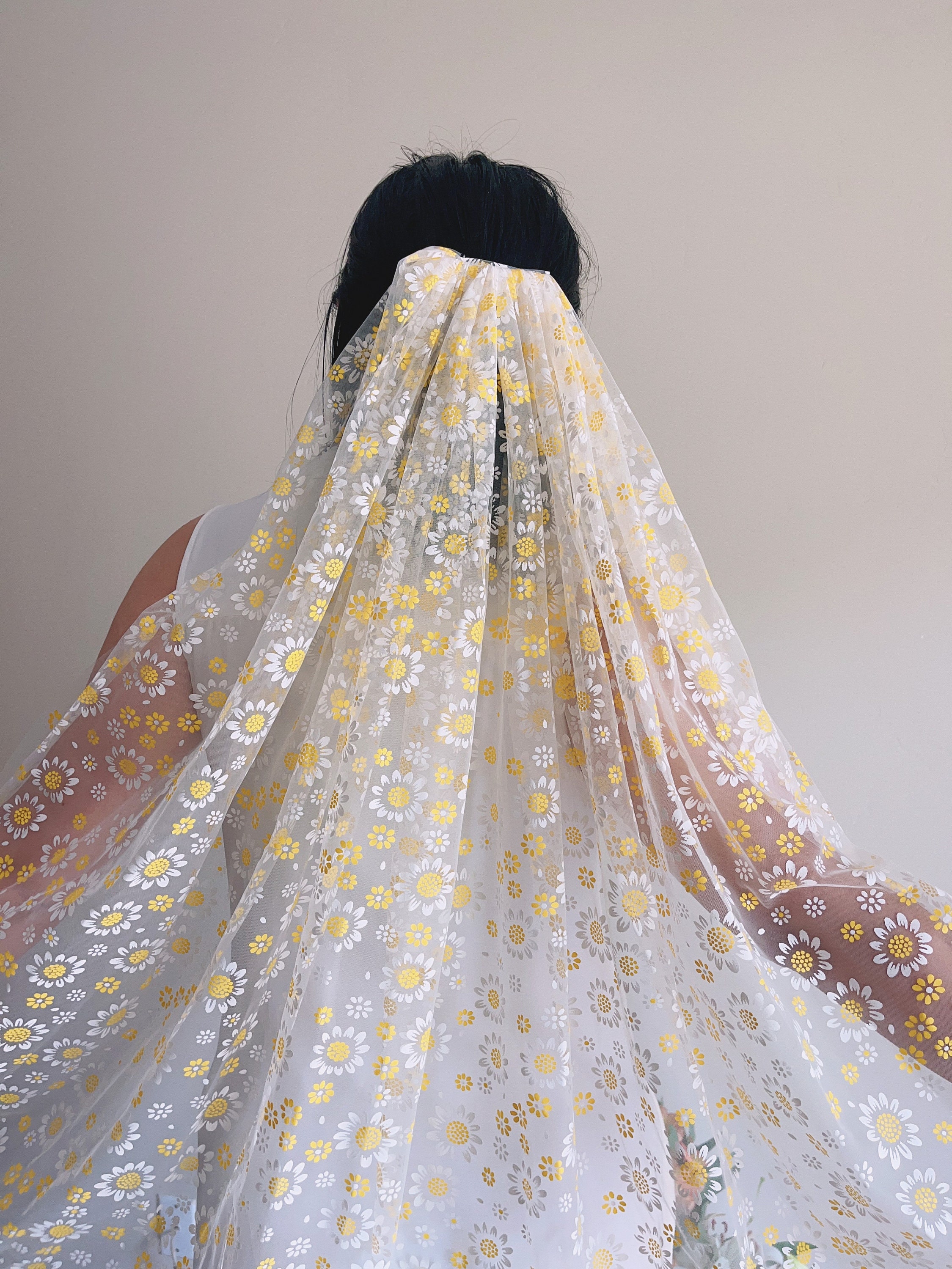 SUNFLOWER & DAISY: Bridal Veil Floral Bridal Veil, Colorful, Summer ...