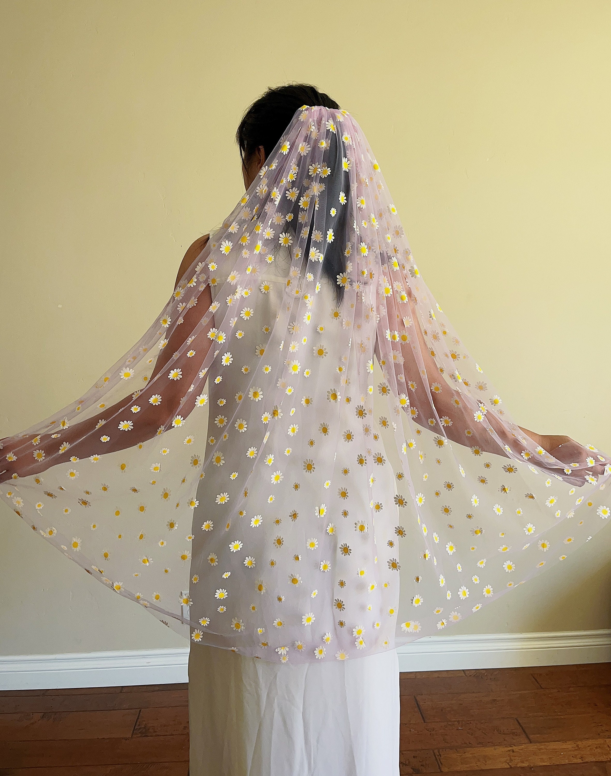 SUNFLOWER & DAISY: Bridal Veil Floral Bridal Veil, Colorful, Summer ...