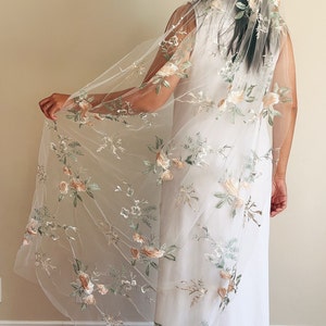 Rose Flower Veil, Embroidered Flower Veil, Floral Wedding Veil, Bridal ...