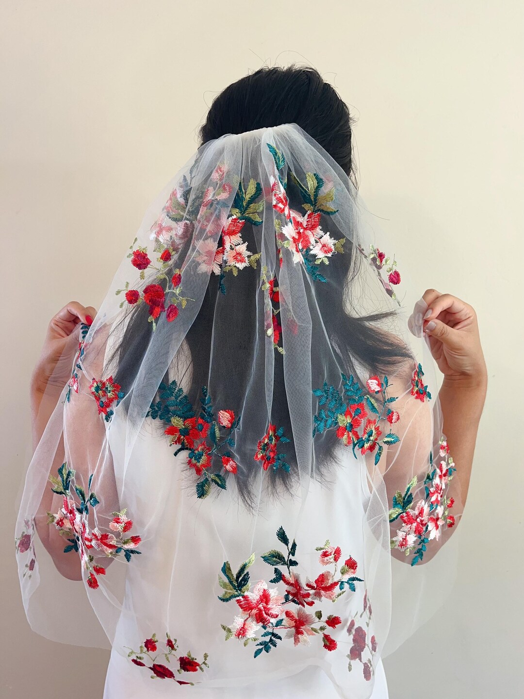 Embroidered Wildflower Wedding Veil, Botanical Floral Bridal Veil - Etsy