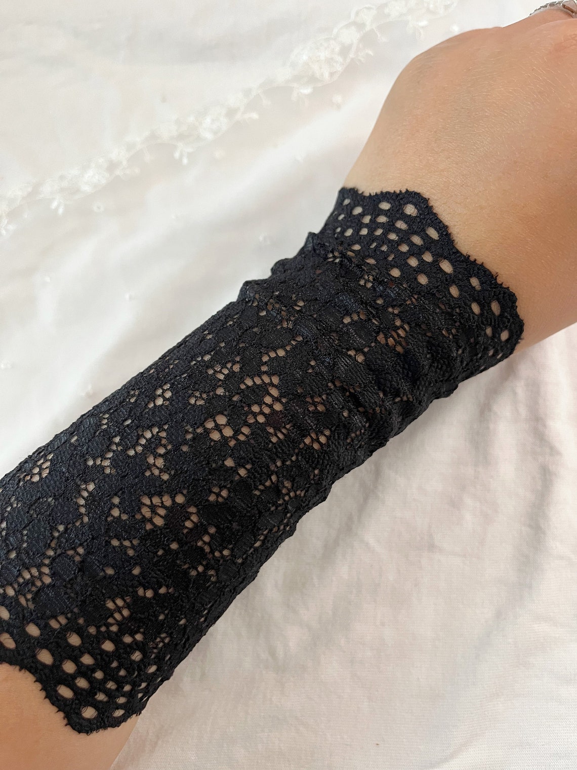 1 Piece Black Lace Arm Cuff: Stretchy Tattoo Cover Bracelet - Etsy