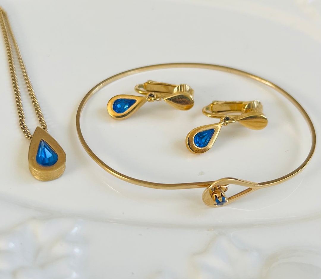 Vintage AVON Jewelry Set-gold Plated With Blue Stones- Earrings ...