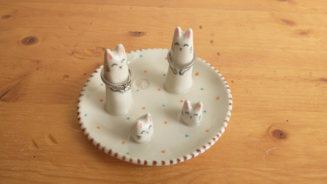 Rabbit Bunny Ring Dish Ceramic Wedding Couple Family Cake Topper Holder ...